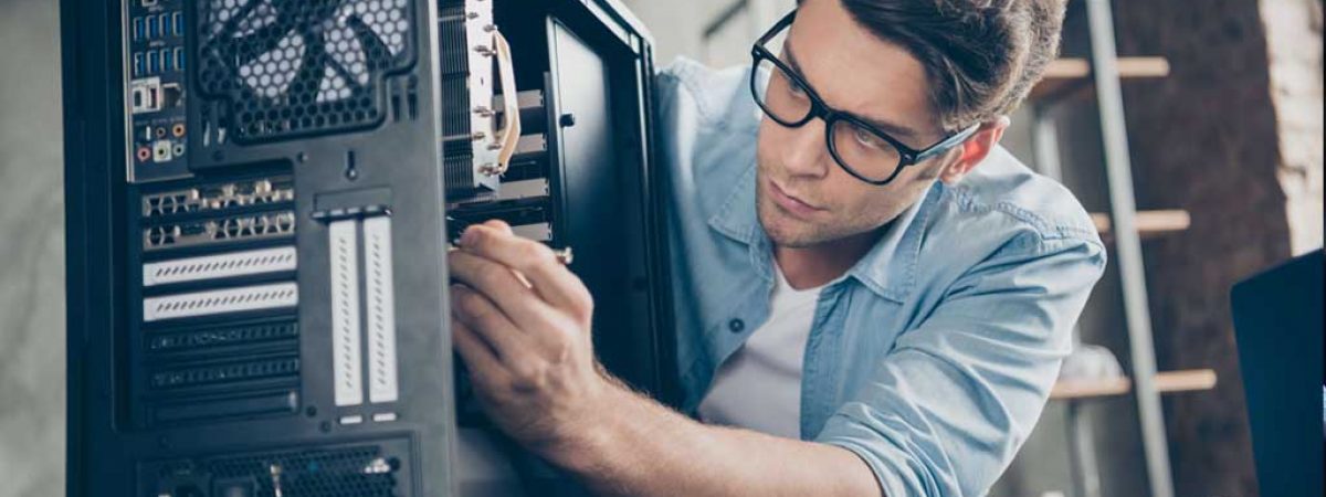 Técnico de Informática: Peça-chave na Organização